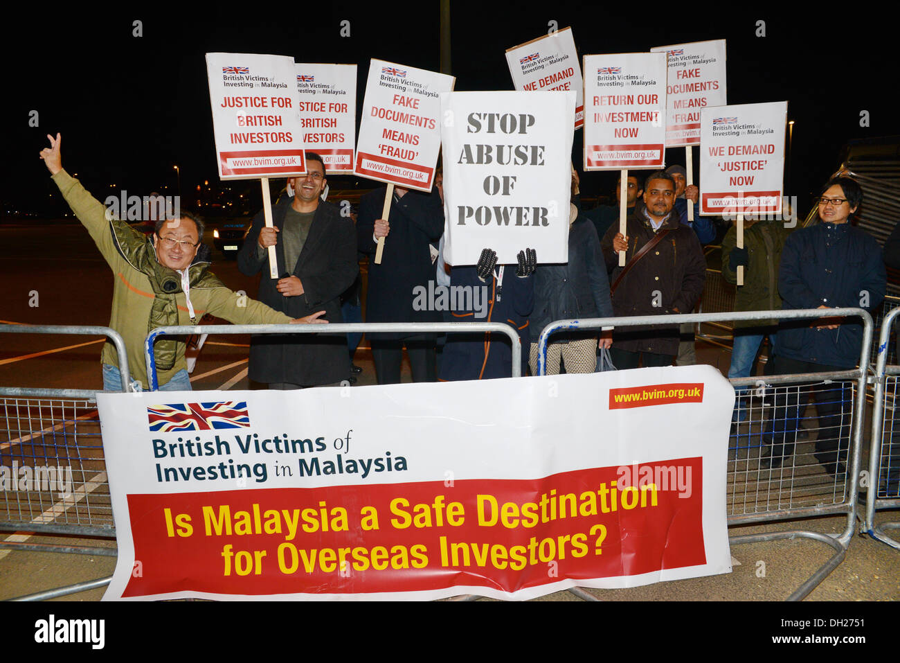 Fraudulent documents hi-res stock photography and images - Alamy