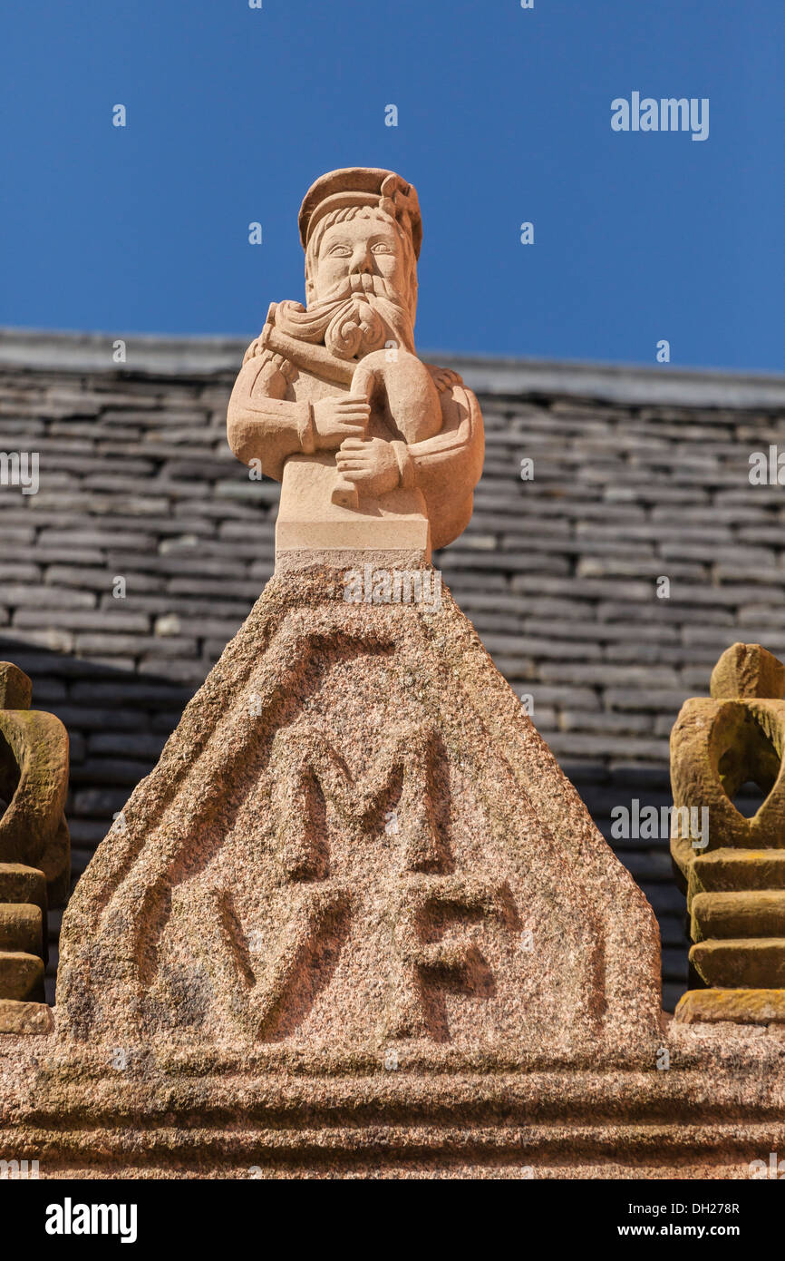 Detail from tower & turrets of Craigievar Castle In Aberdeenshire ...