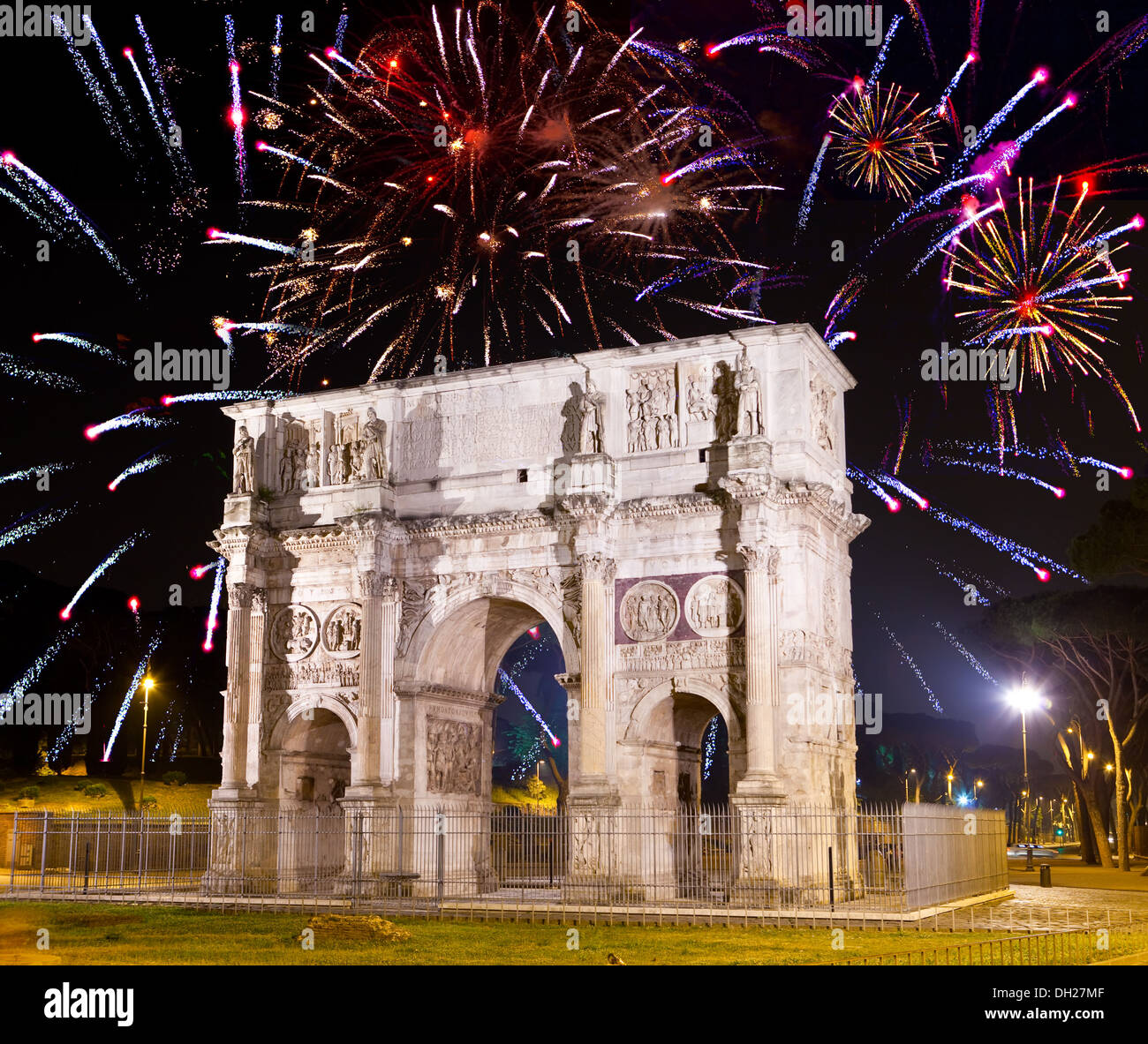 Over an arch hi-res stock photography and images - Alamy
