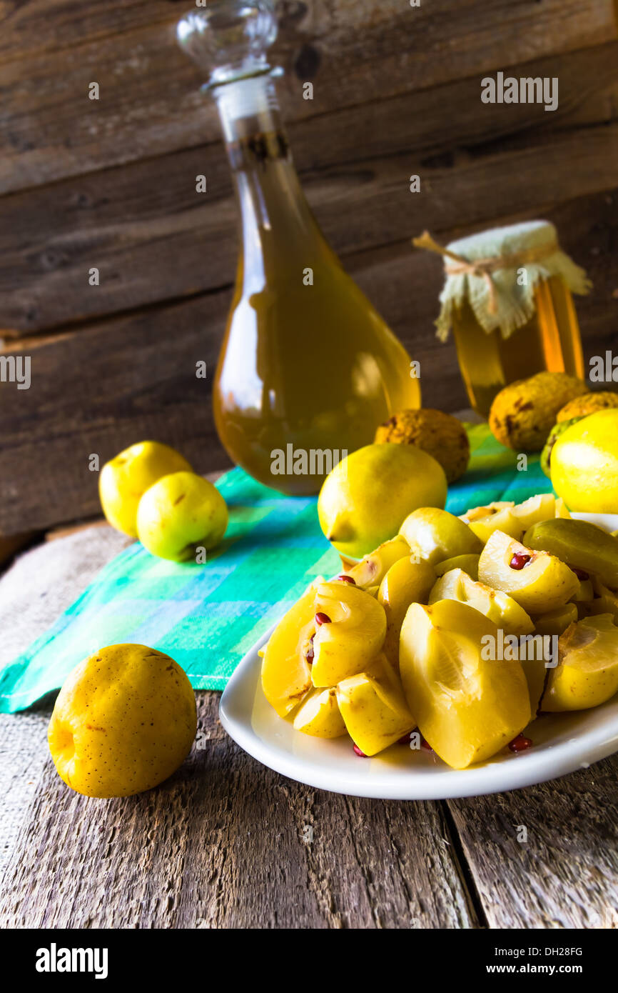Quince table hi-res stock photography and images - Alamy