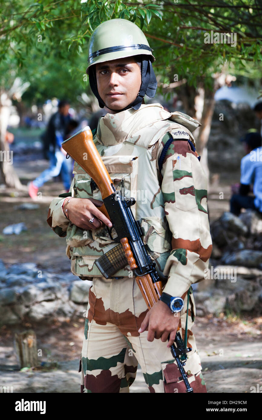 Indian police gun hi-res stock photography and images - Alamy