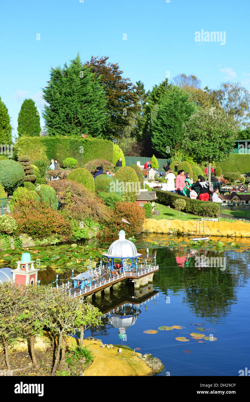 Bekonscot model village beaconsfield hi-res stock photography and ...