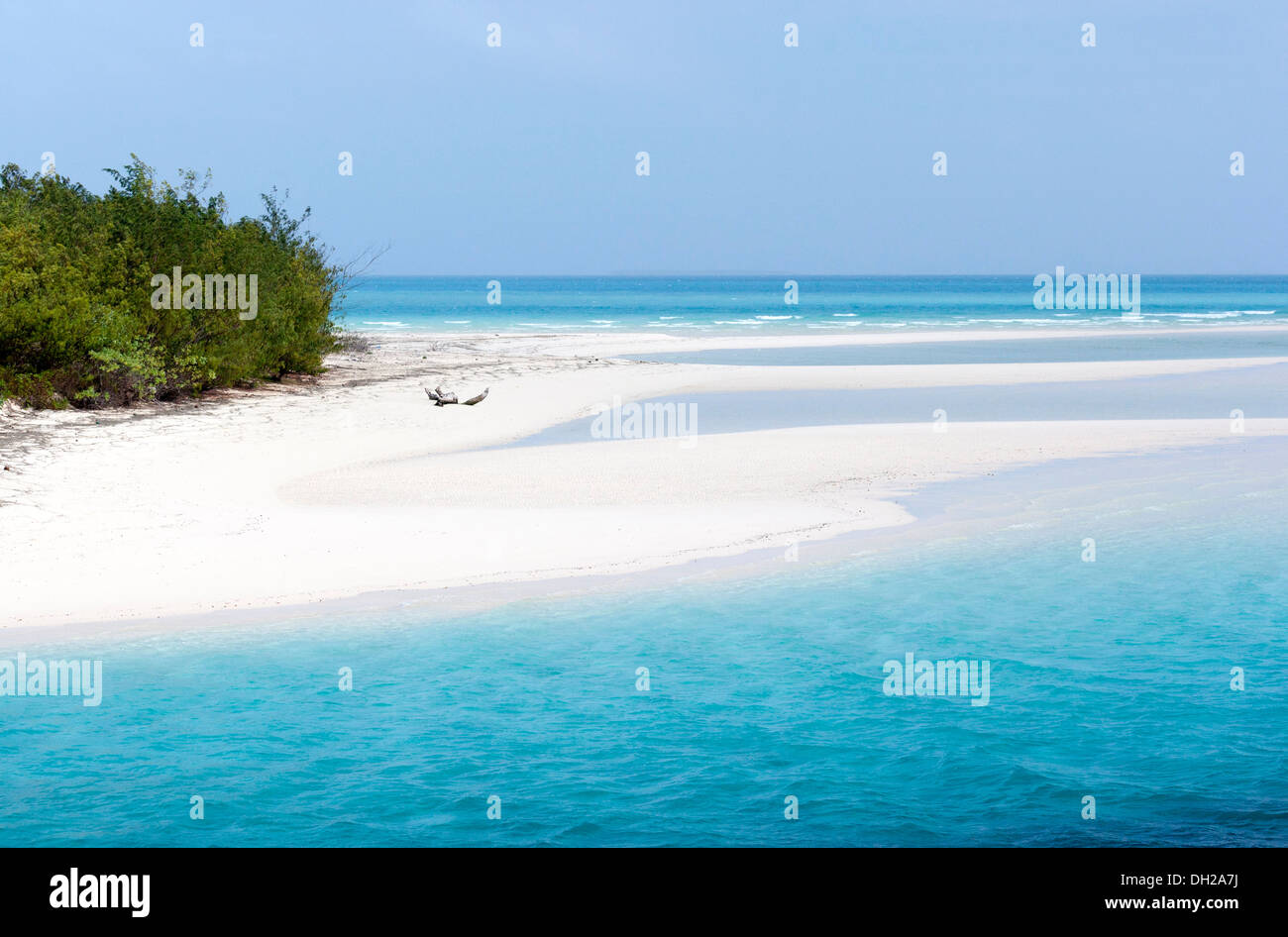 Ouvea new caledonia hi-res stock photography and images - Alamy