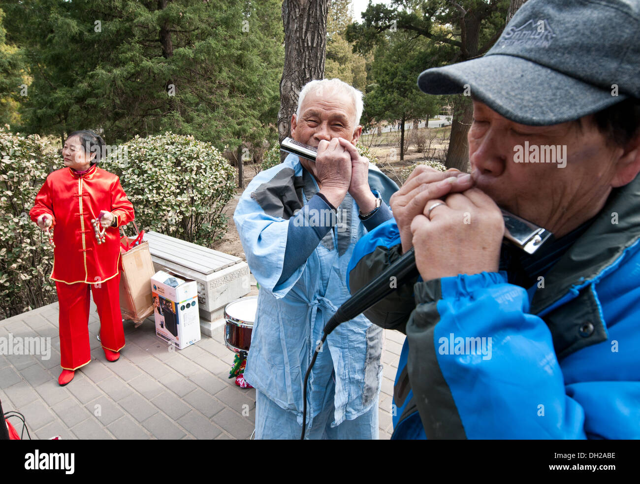 Handorgan hi-res stock photography and images - Alamy