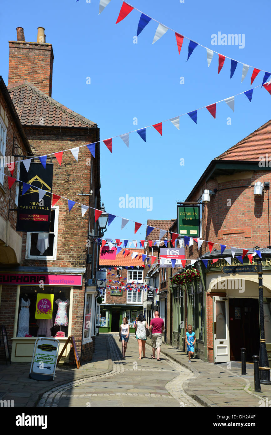 Louth town center hi-res stock photography and images - Alamy