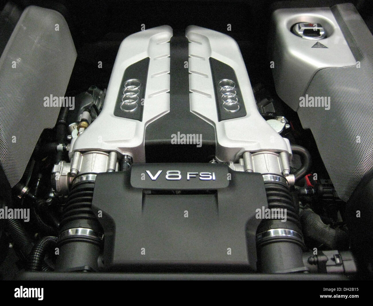 The 2007 Audi R8 engine is a high-performance V8 or V10 engine used in ...