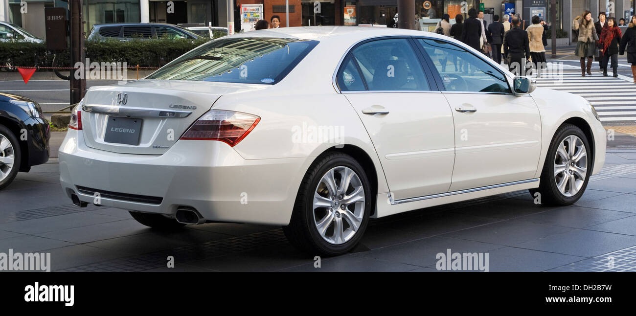 The 2008 Honda Legend is a luxury sedan that features advanced ...