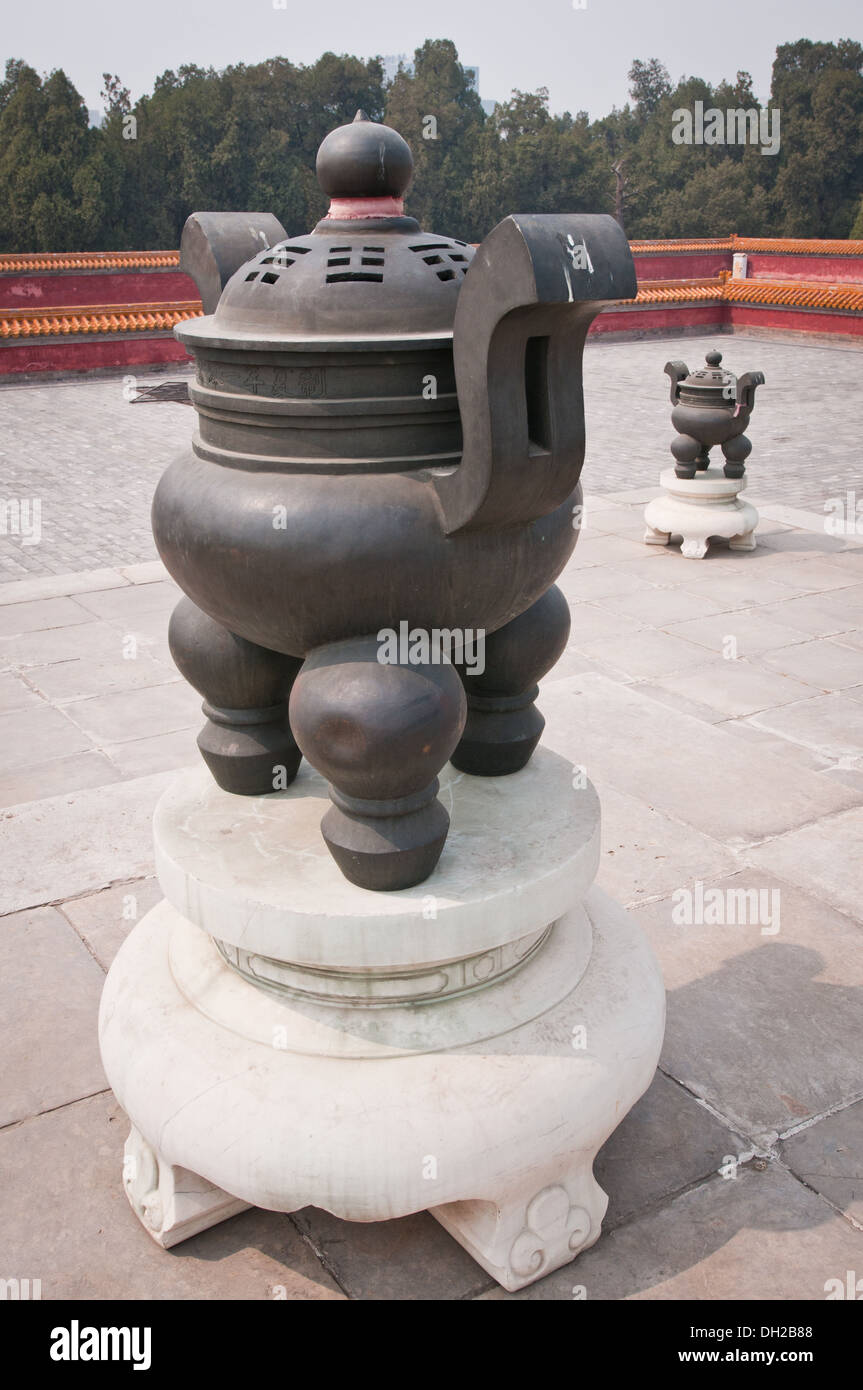 Altar in the Temple of the Earth (also called Ditan Park) in Beijing ...