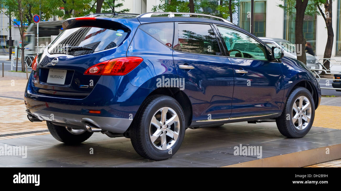 The 2008 Nissan Murano is a mid-size SUV known for its stylish design ...