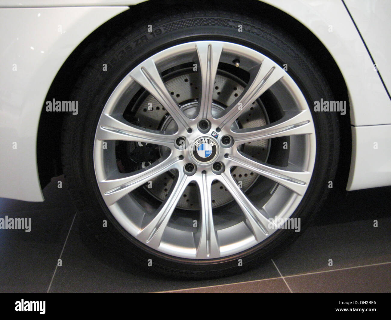 The BMW E60 M5 features a performance-oriented wheel design, enhancing ...