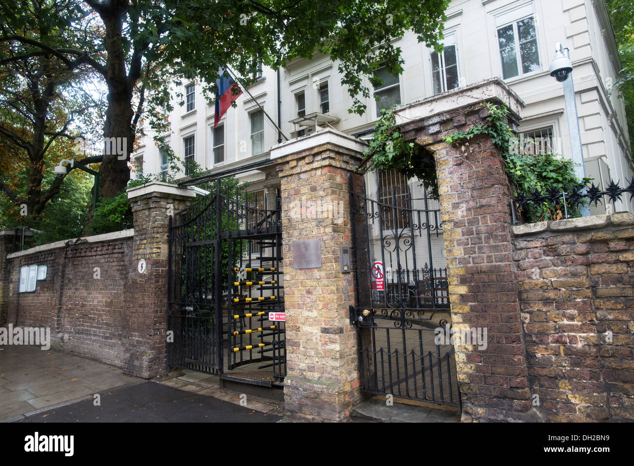 Russian embassy london hi-res stock photography and images - Alamy