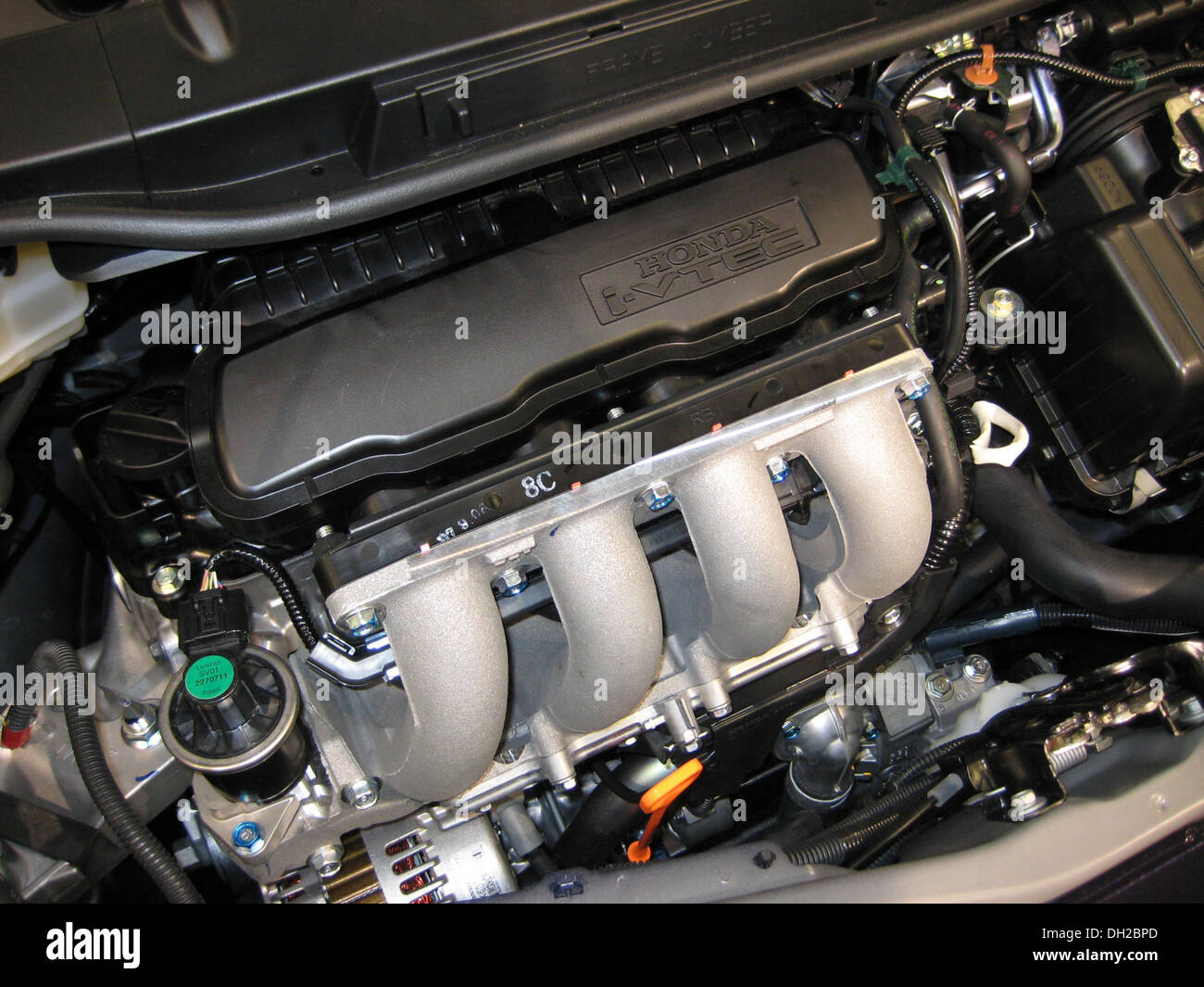 The Honda L15A i-VTEC engine is a four-cylinder engine that features ...