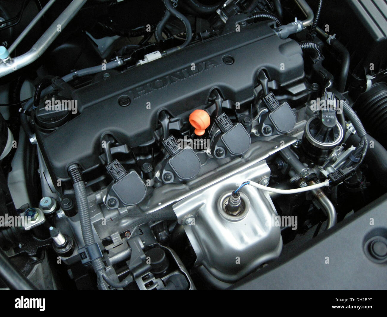 The Honda R20A is a 2.0L 4-cylinder engine, used in several Honda models. Known for its ...