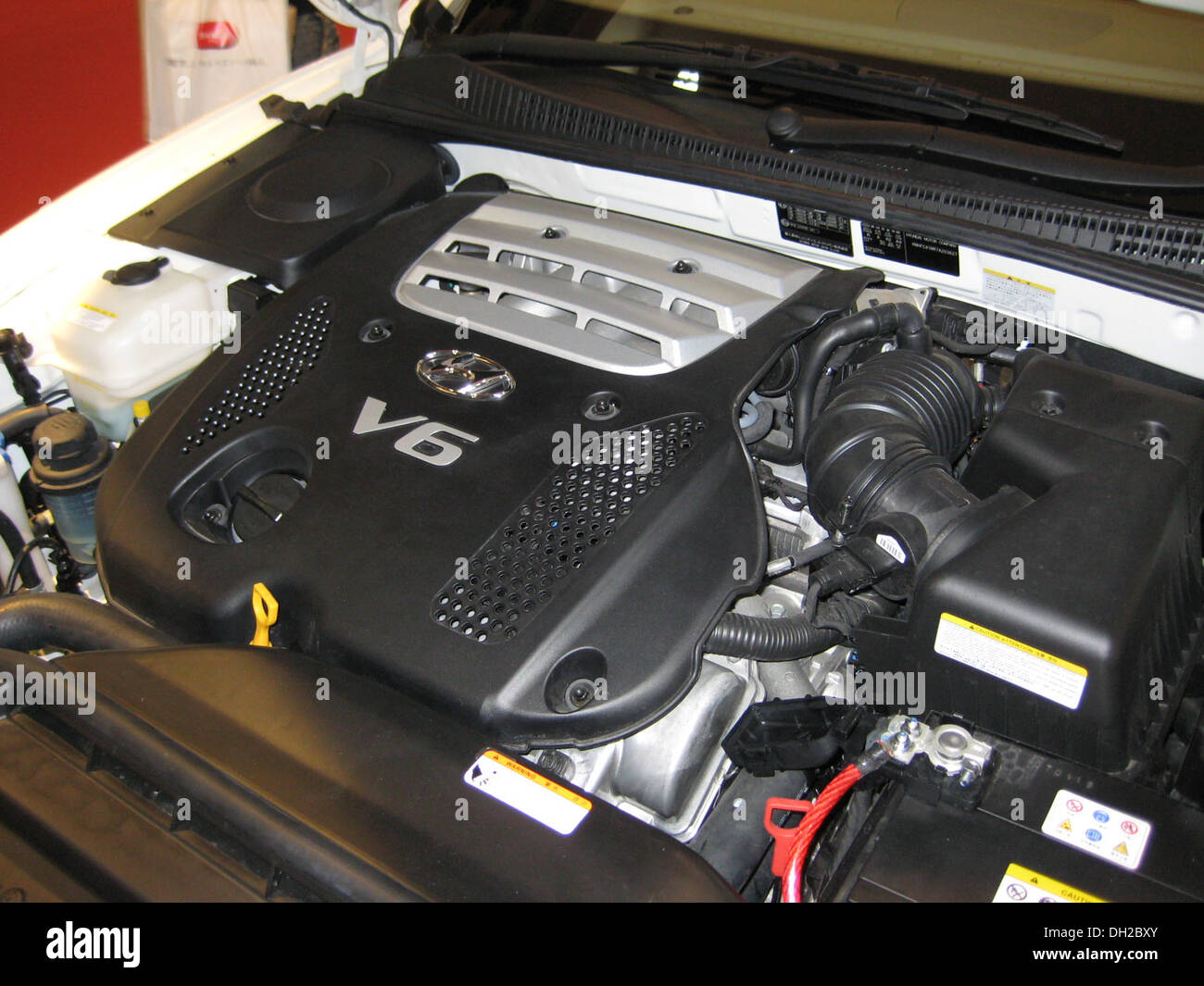 The Hyundai V6 LPG Engine is a six-cylinder internal combustion engine ...