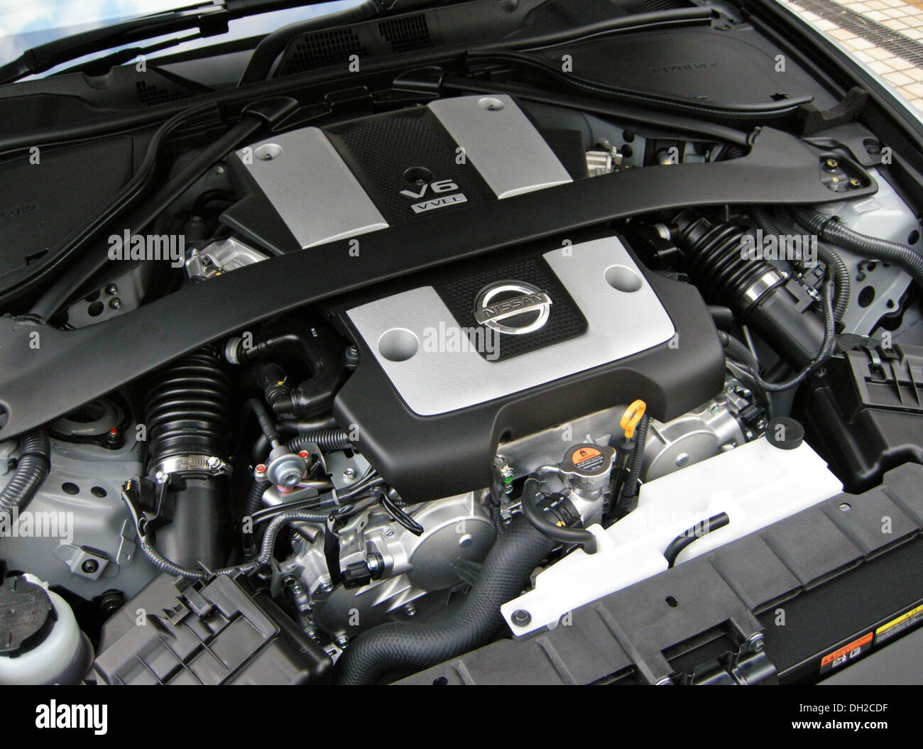 The Nissan VQ37VHR is a 3.7L V6 engine known for its high performance ...