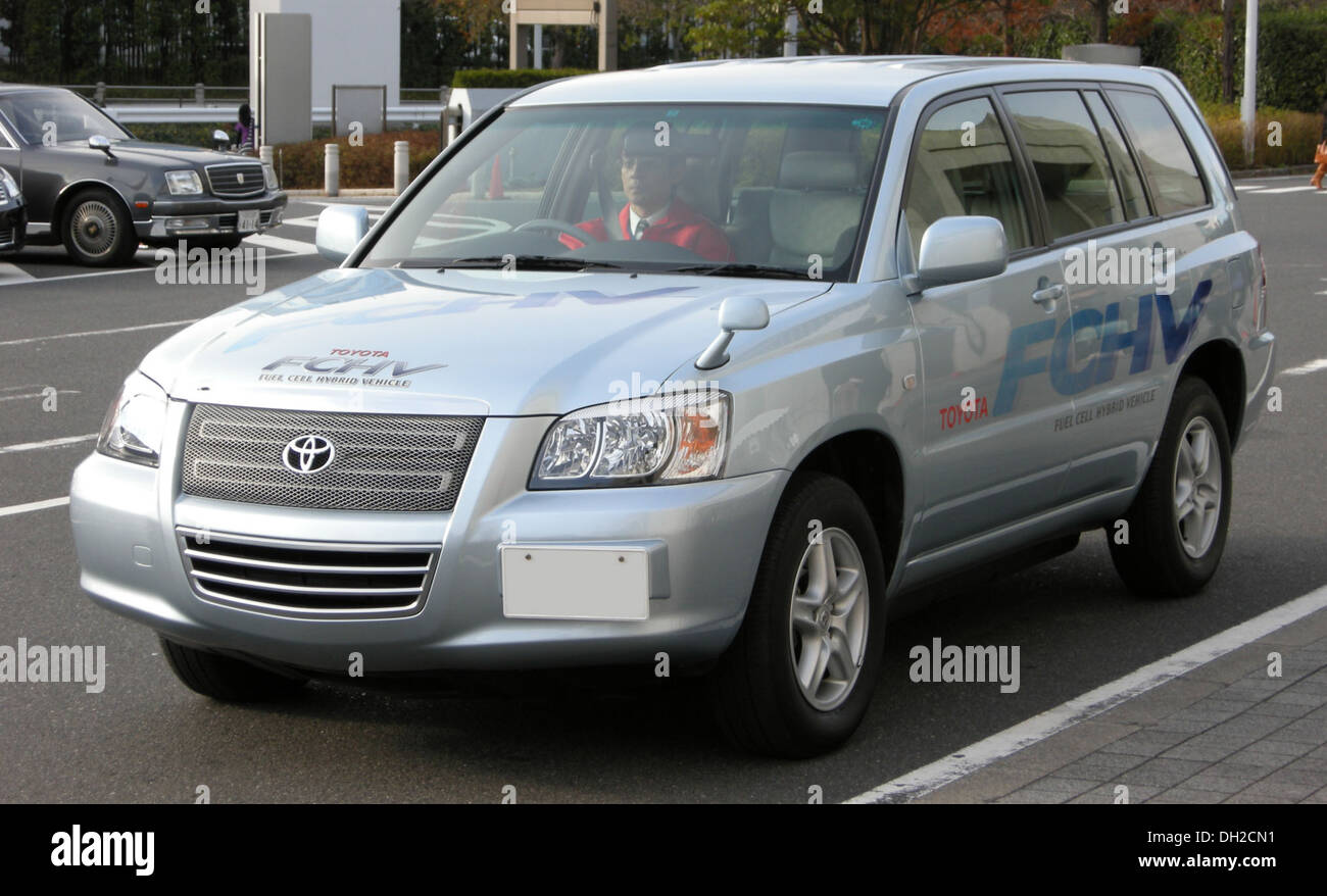 The Toyota FCHV 01 is a hydrogen-powered vehicle developed by Toyota as ...