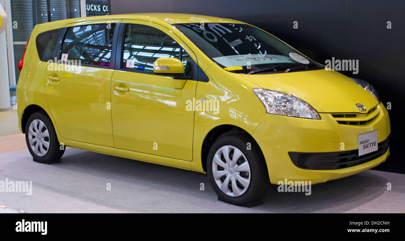 Toyota Passo Sette 01 Stock Photo - Alamy