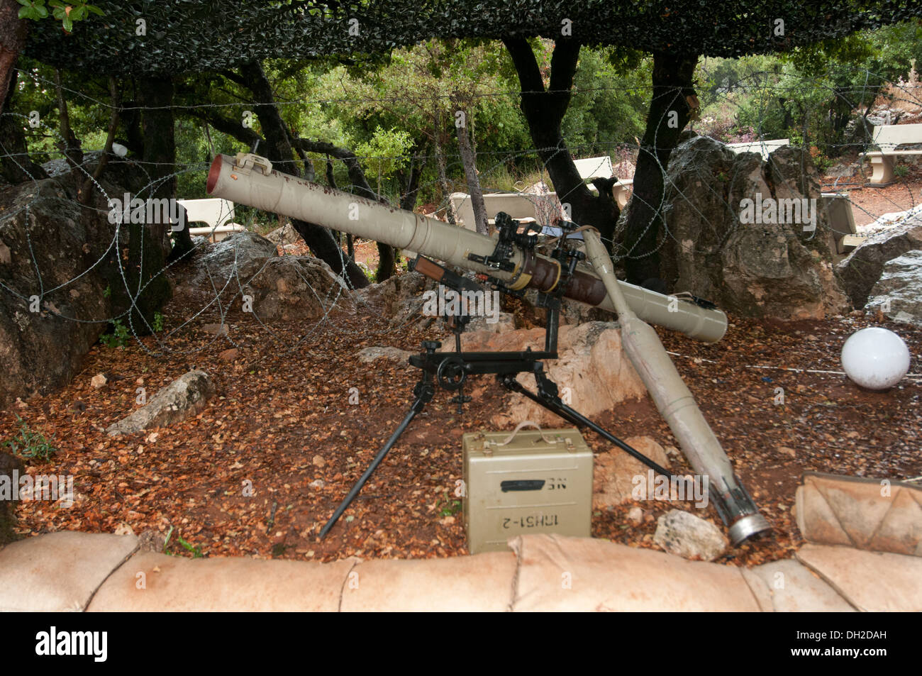 Rocket propelled gun High Resolution Stock Photography and Images - Alamy