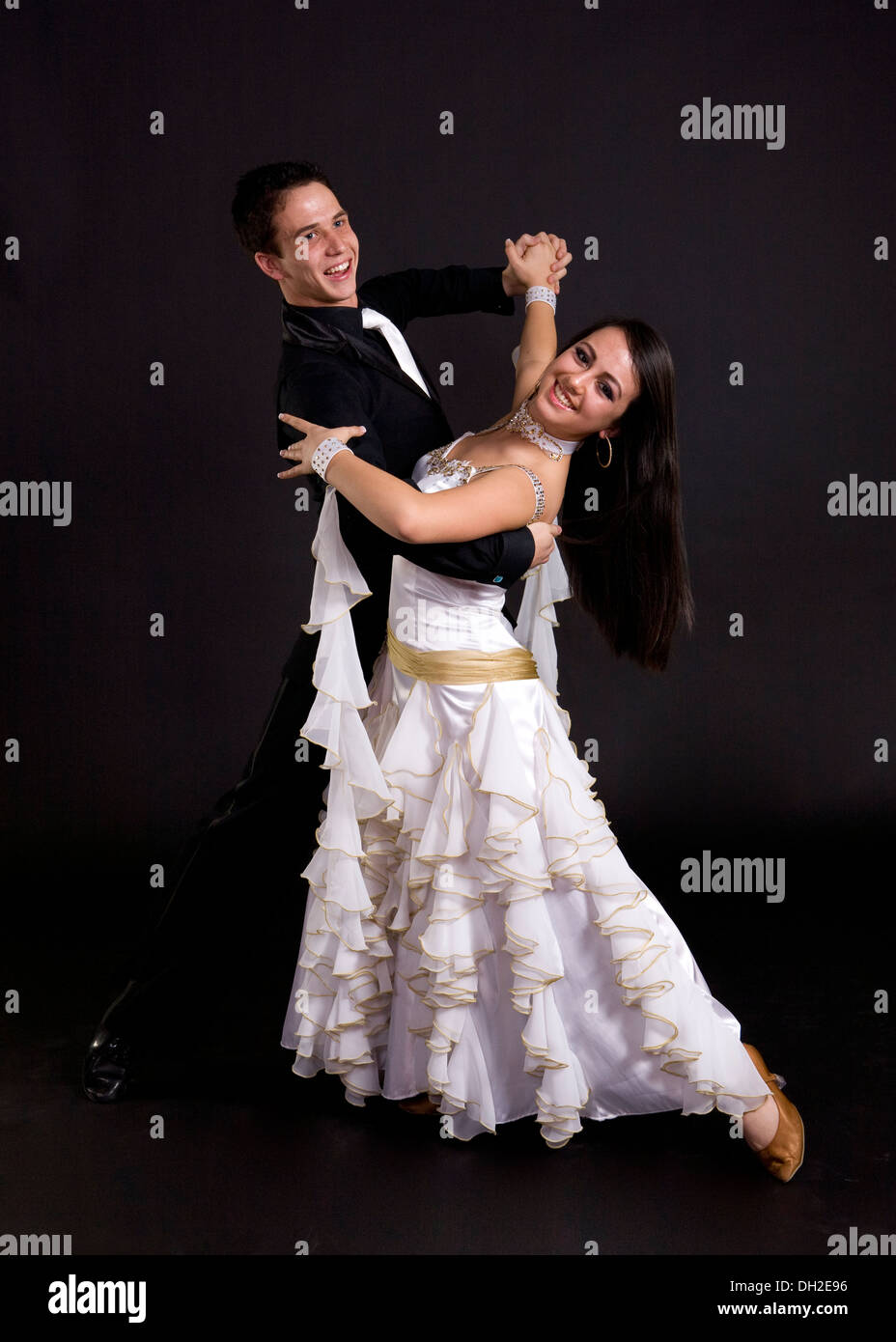 Ballroom dancers couple elegant hi-res stock photography and images - Alamy