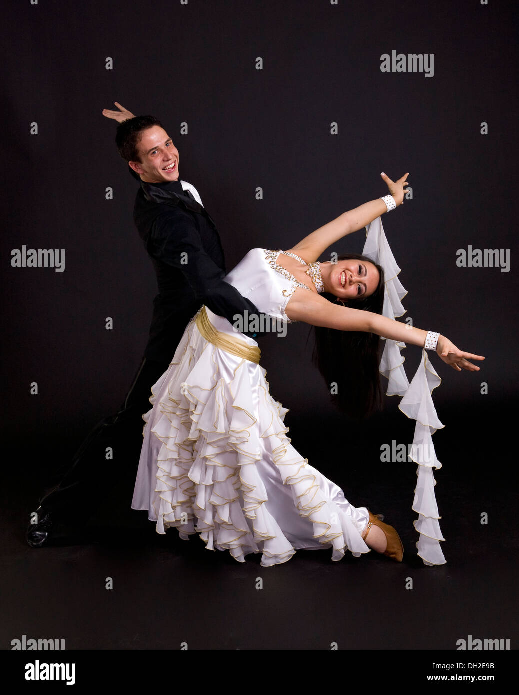 Ballroom dancers couple elegant hi-res stock photography and images - Alamy