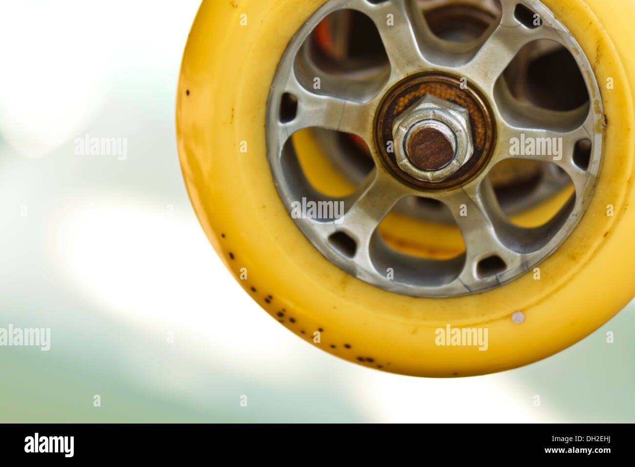 Racing car wheel nut hi-res stock photography and images - Alamy