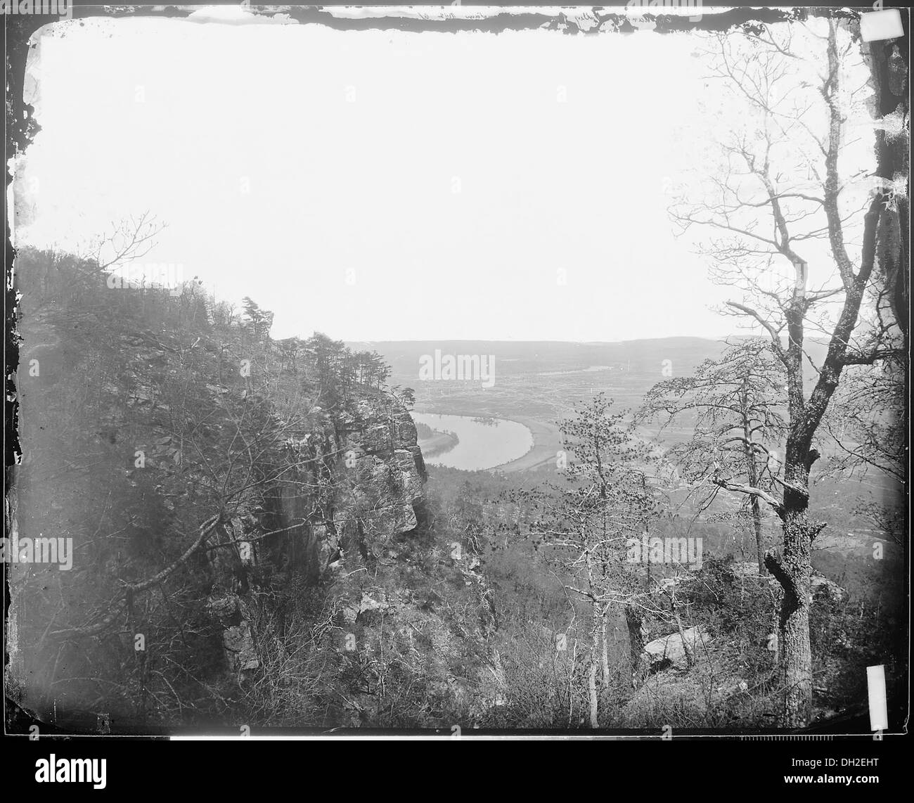 View mountain hills valley Black and White Stock Photos & Images - Alamy