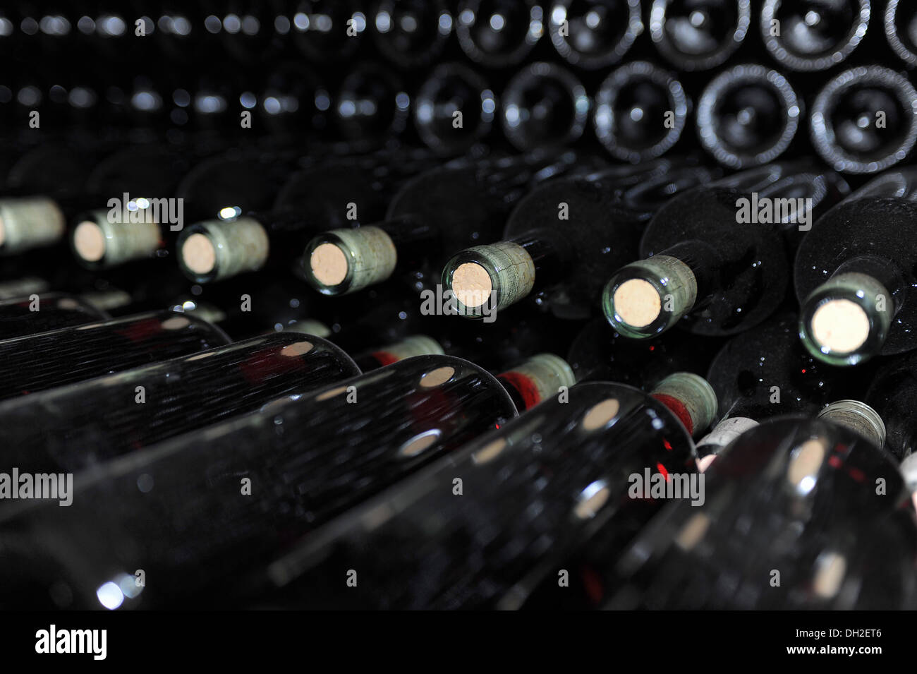 Old bottles of red wine Stock Photo - Alamy