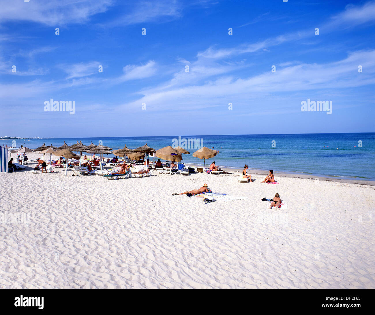 Tunesien arabic architecture hi-res stock photography and images - Alamy