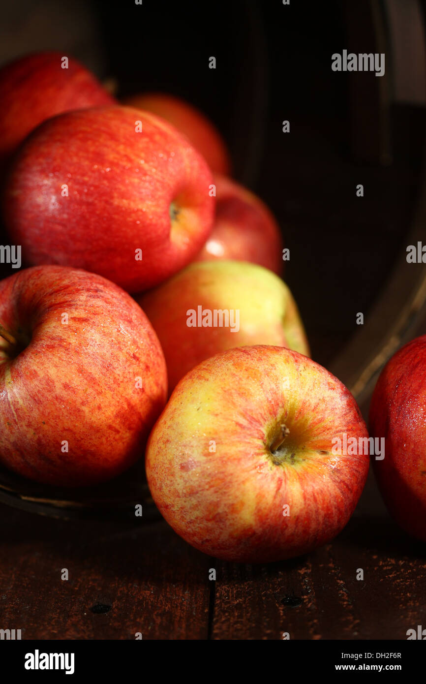 Wood barrell hi-res stock photography and images - Alamy