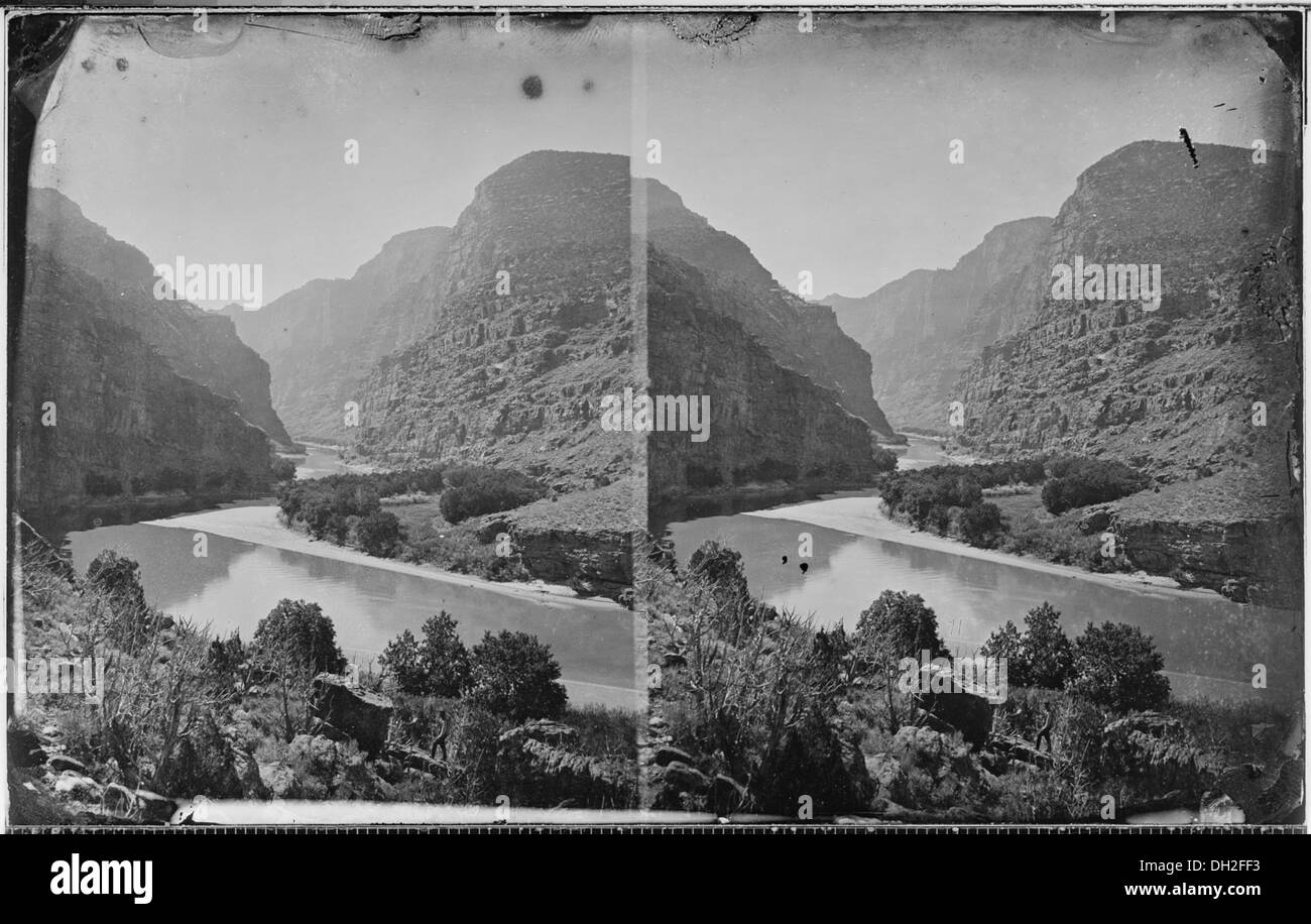 Gates of lodore hi-res stock photography and images - Alamy