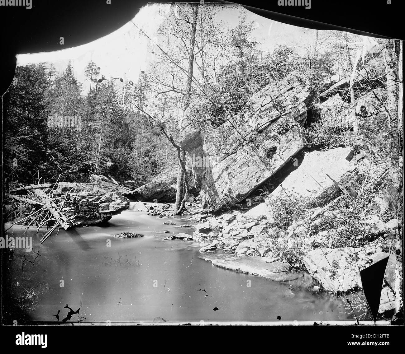 A view of the gorge and stream on Lookout Mountain in Tennessee ...