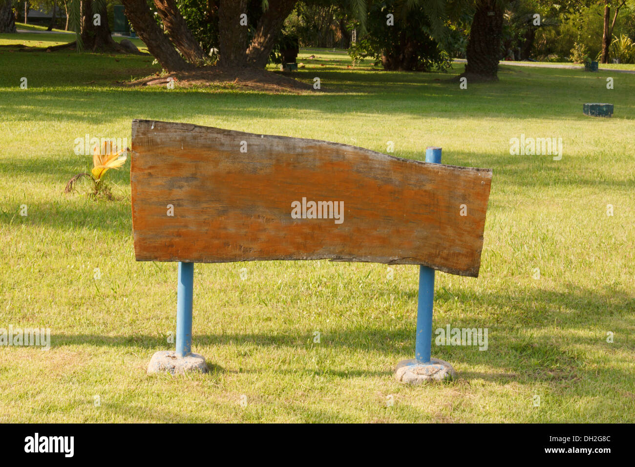 Signboard information fence hi-res stock photography and images - Alamy