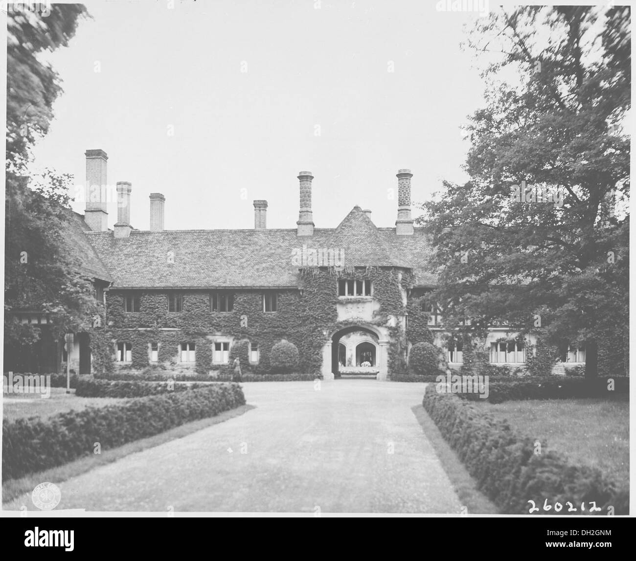 Inside the grounds at cecilienhof palace hi-res stock photography and ...