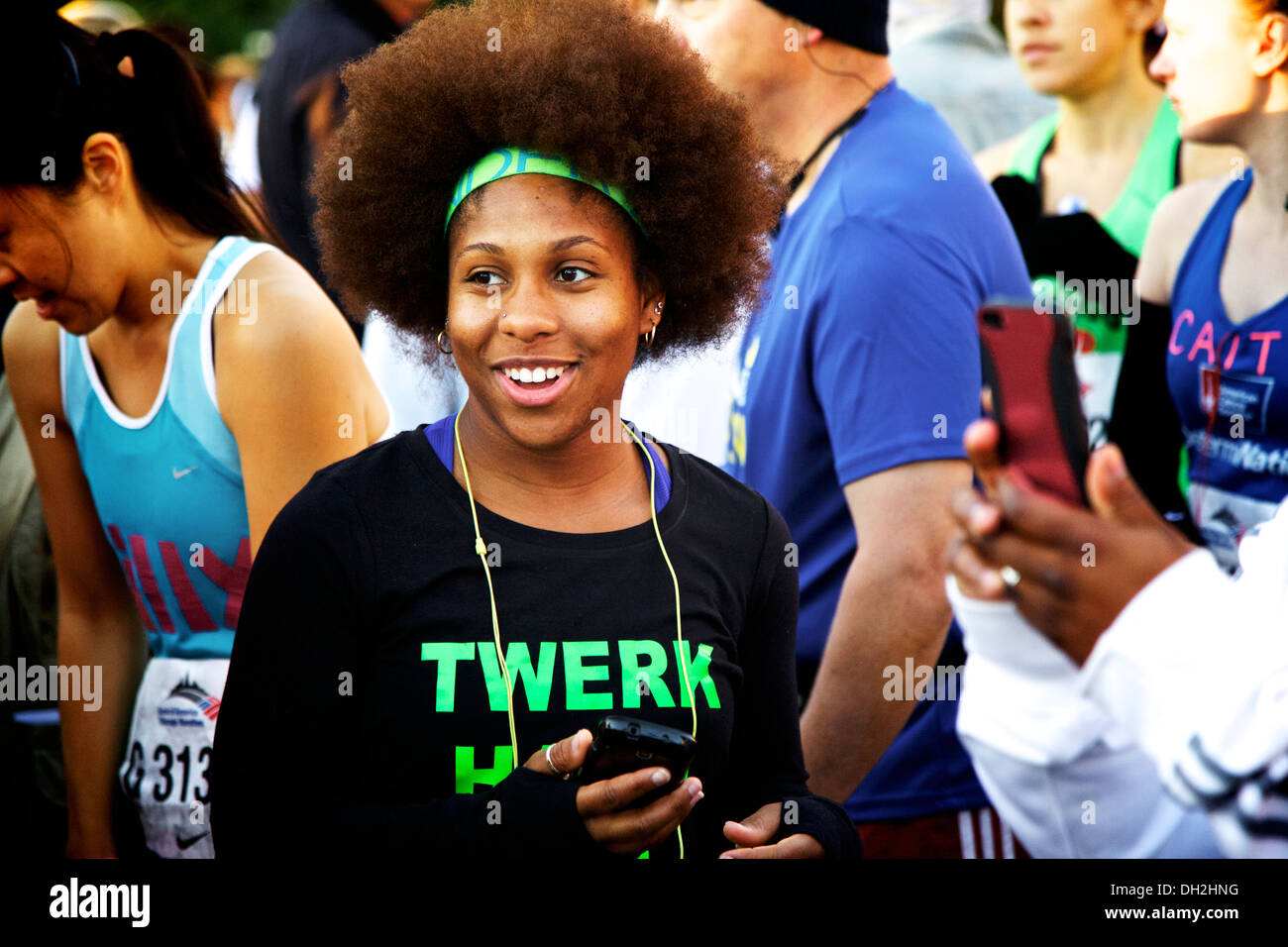 Chicago Marathon runners completed the 2013 Chicago Marathon Banck Of ...