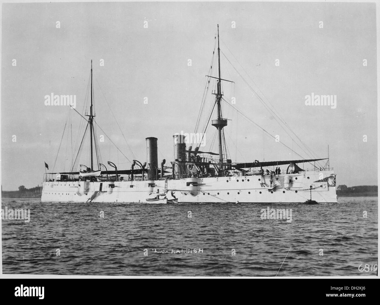 Raleigh ship hi-res stock photography and images - Alamy