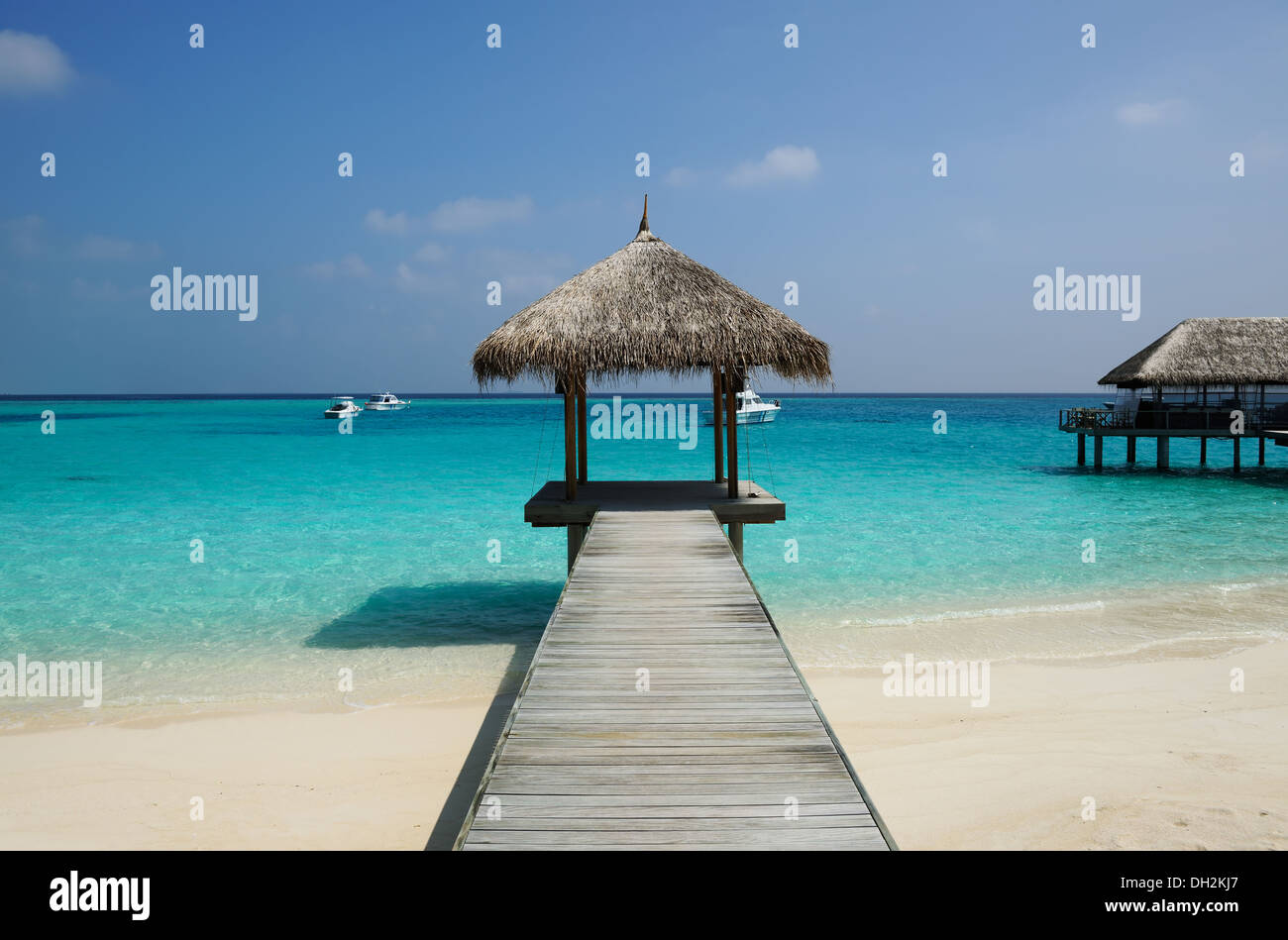 Beautiful beach with jetty Stock Photo - Alamy