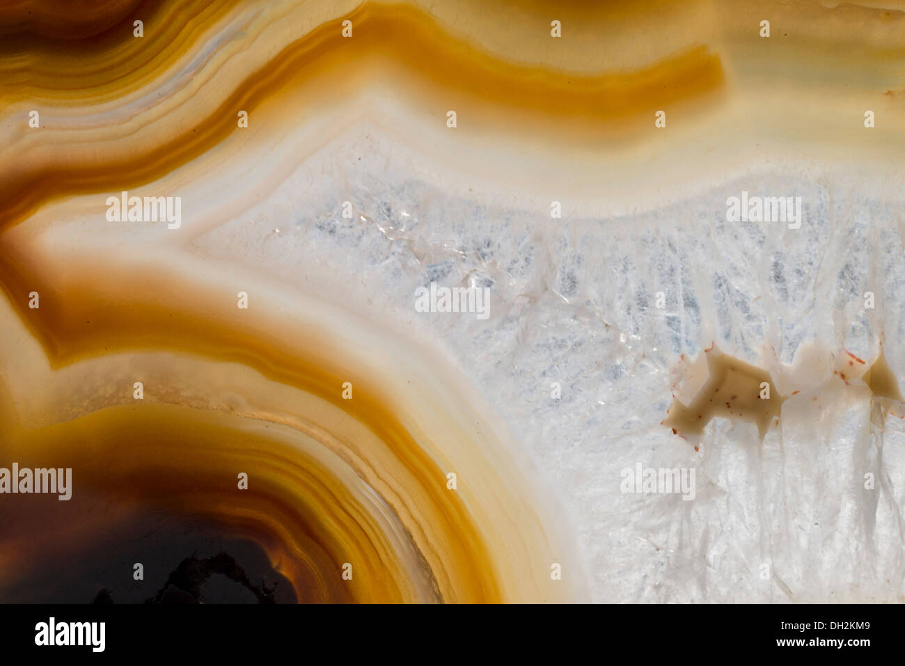 Geode rock hi-res stock photography and images - Alamy