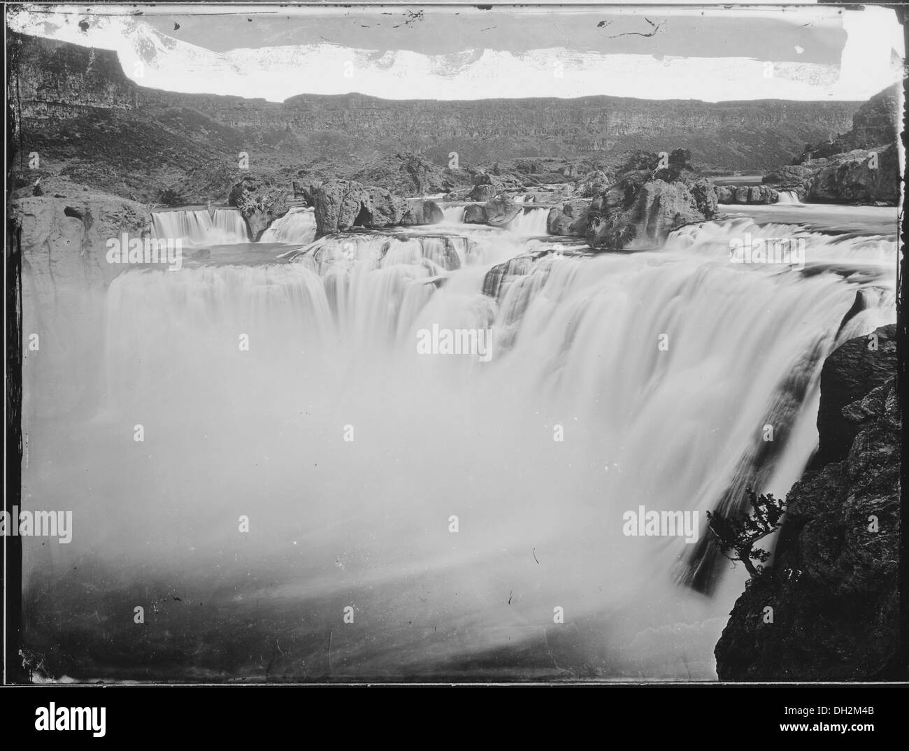 Shoshone Falls, located in Idaho, is one of the largest waterfalls in ...