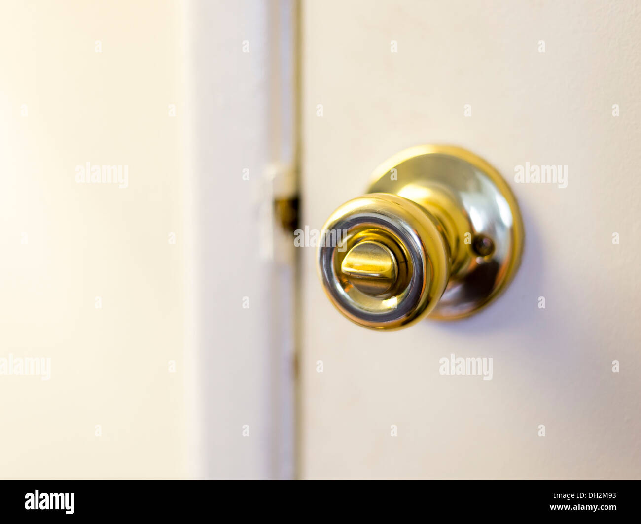 Doorknob and latch Stock Photo - Alamy