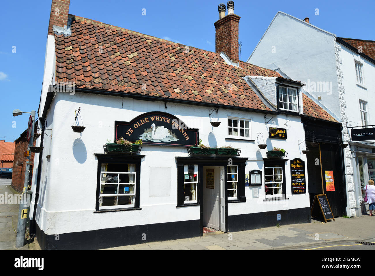 Tavern 17th century england hi-res stock photography and images - Alamy
