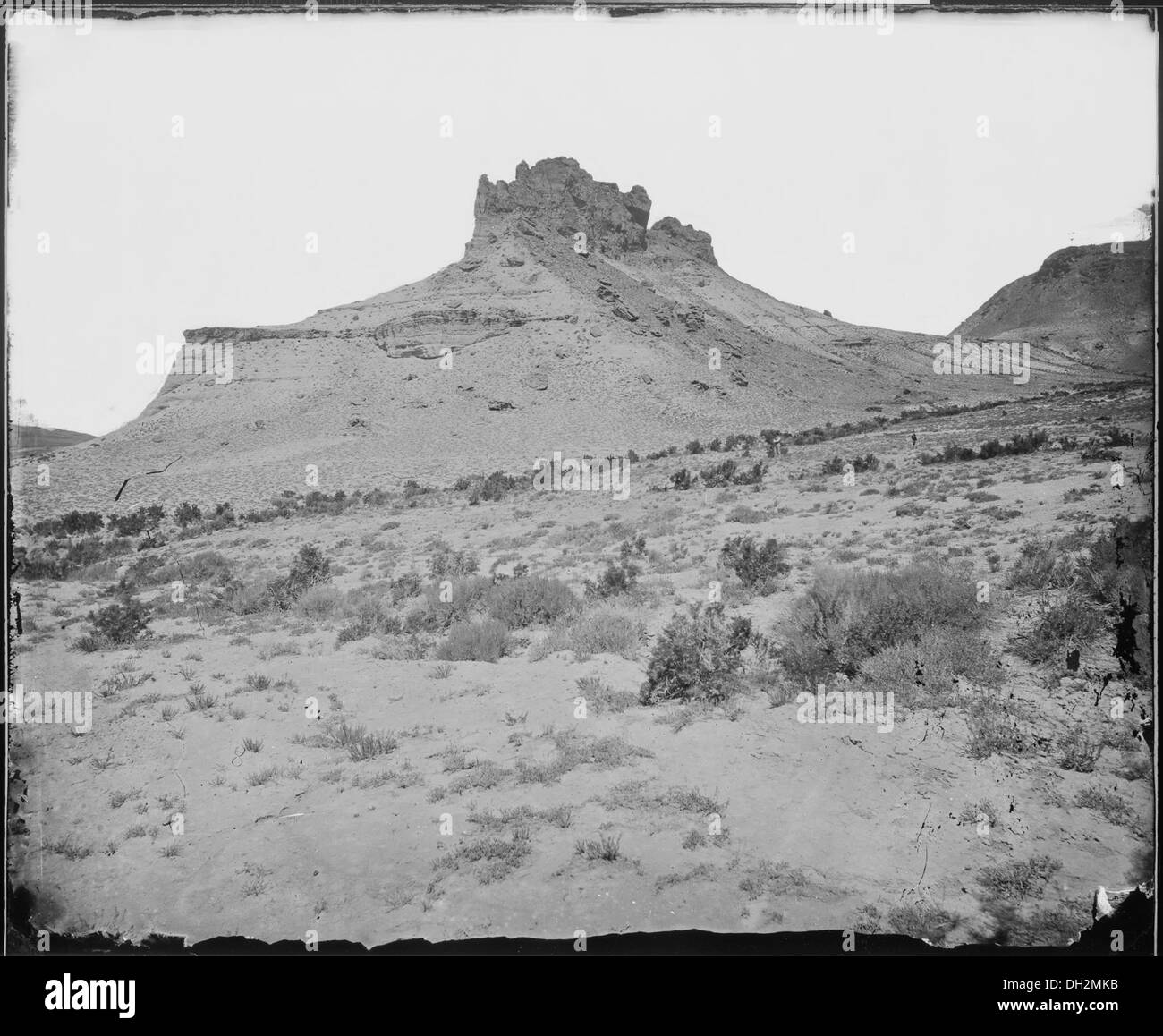 Arid city landscape Black and White Stock Photos & Images - Alamy