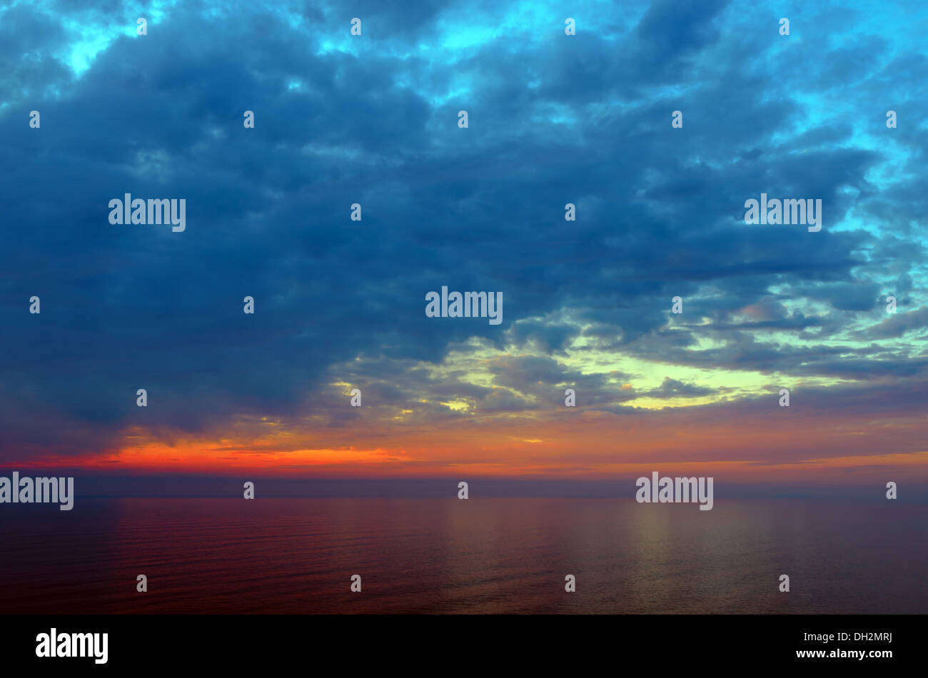 Foxhole strand hi-res stock photography and images - Alamy