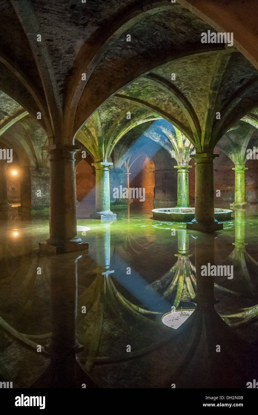 Traditional water cistern in hi-res stock photography and images - Alamy