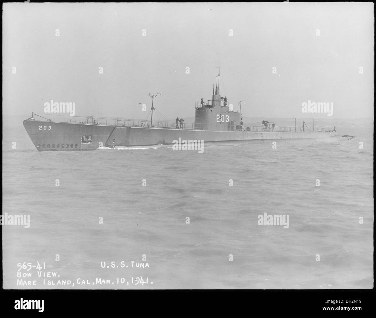 The U.S. Navy submarine Tuna (SS203) is seen from the port bow on March ...