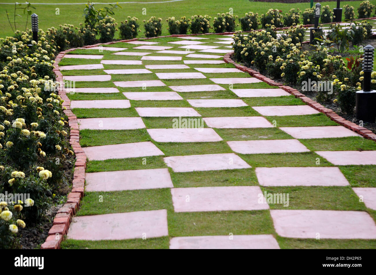 White walking path hi-res stock photography and images - Alamy