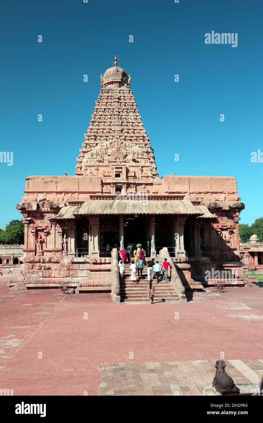Tamilnadu rural temple hi-res stock photography and images - Alamy