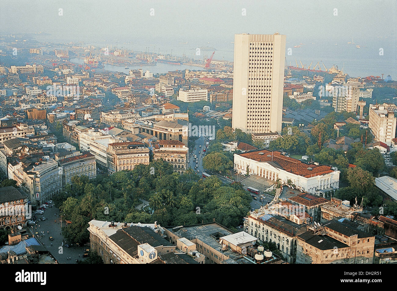 Rbi building mumbai india hi-res stock photography and images - Alamy