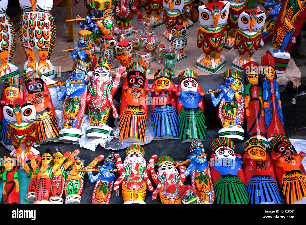 Wooden dolls of gods and goddesses india Stock Photo - Alamy