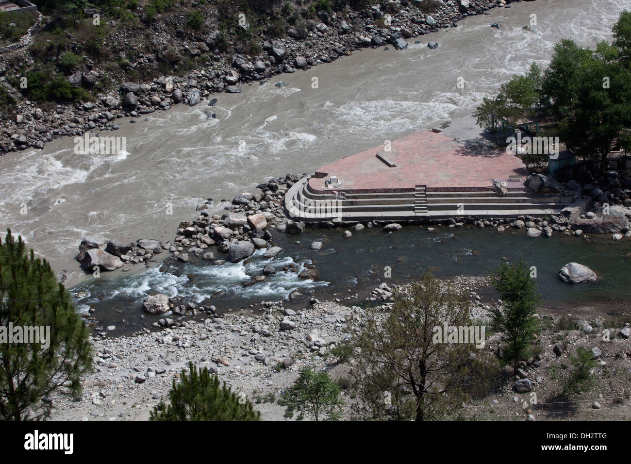 river confluence mandakini river meets Alaknanda River Nandprayag ...