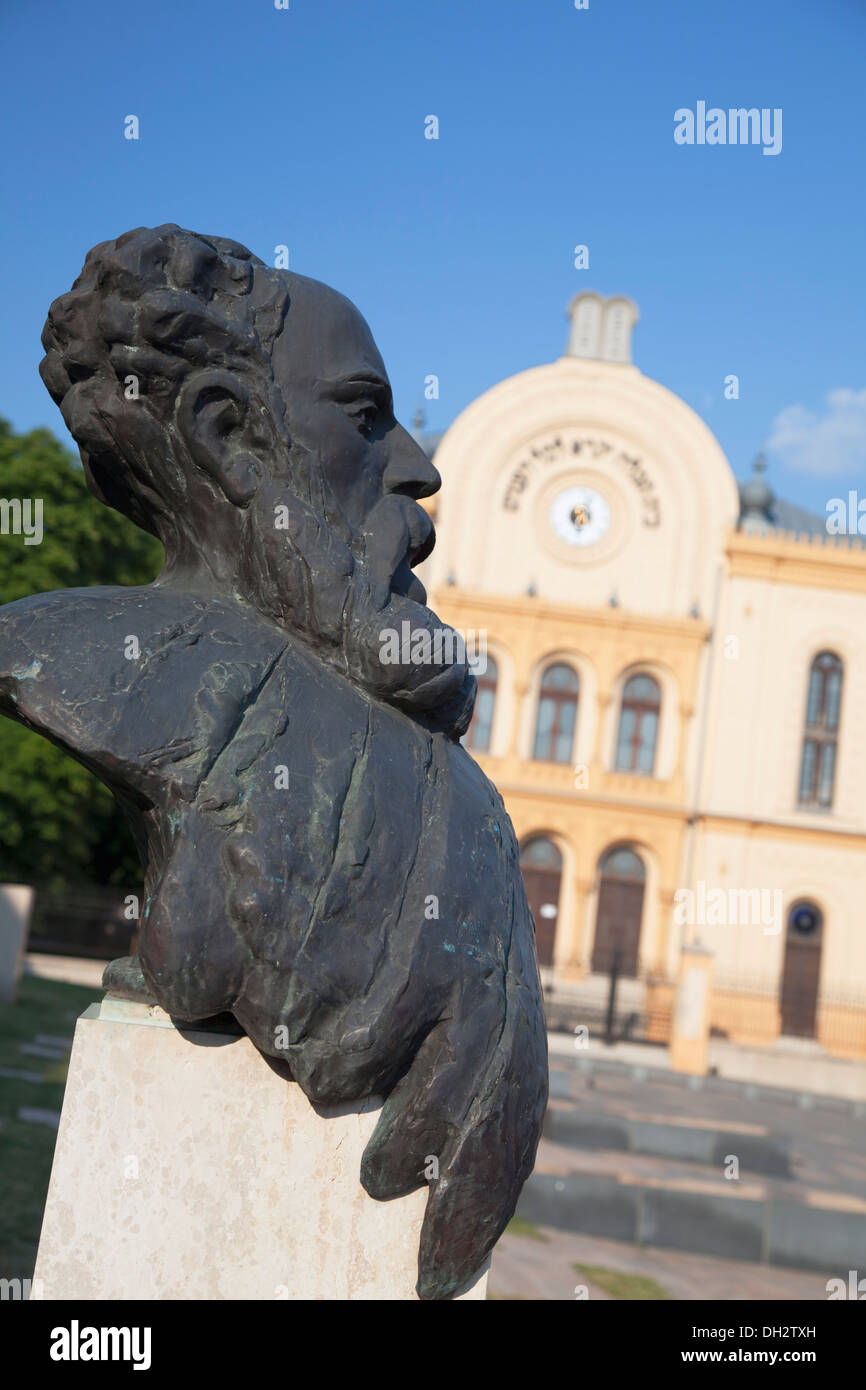 Pecs statue hi-res stock photography and images - Alamy